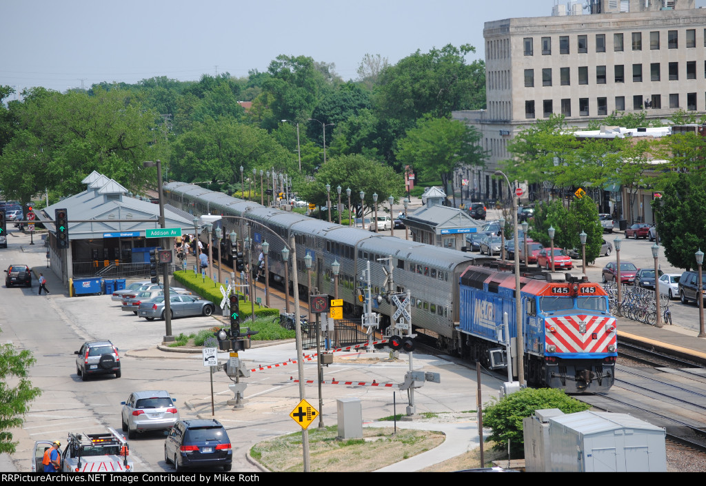 METX 145 on train 50